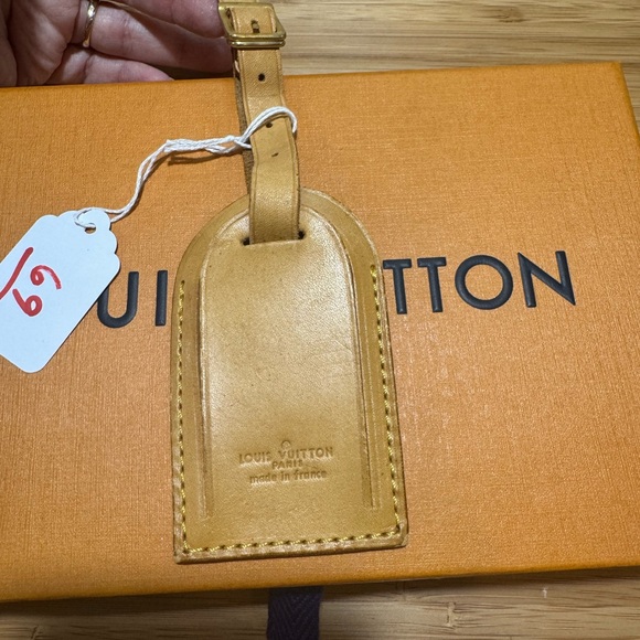 Louis Vuitton | Bags | Louis Vuitton Beige Leather Luggage Tag | Poshmark